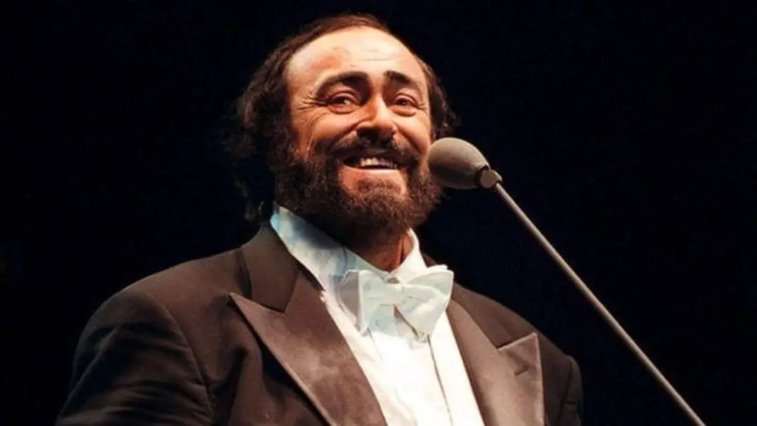 Pavarotti, il grande tenore italiano, avrà un suo documentario ufficiale
