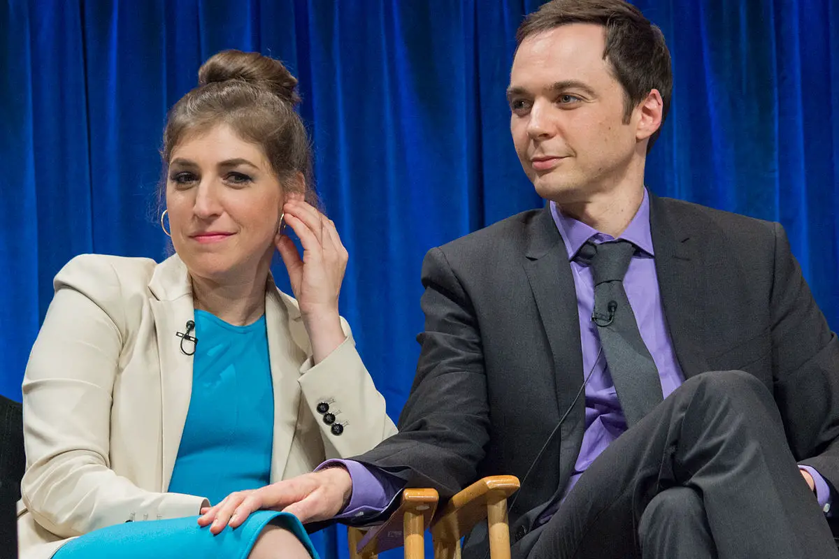 Call me Kat: Jim Parsons e Mayim Bialik nuovamente assieme